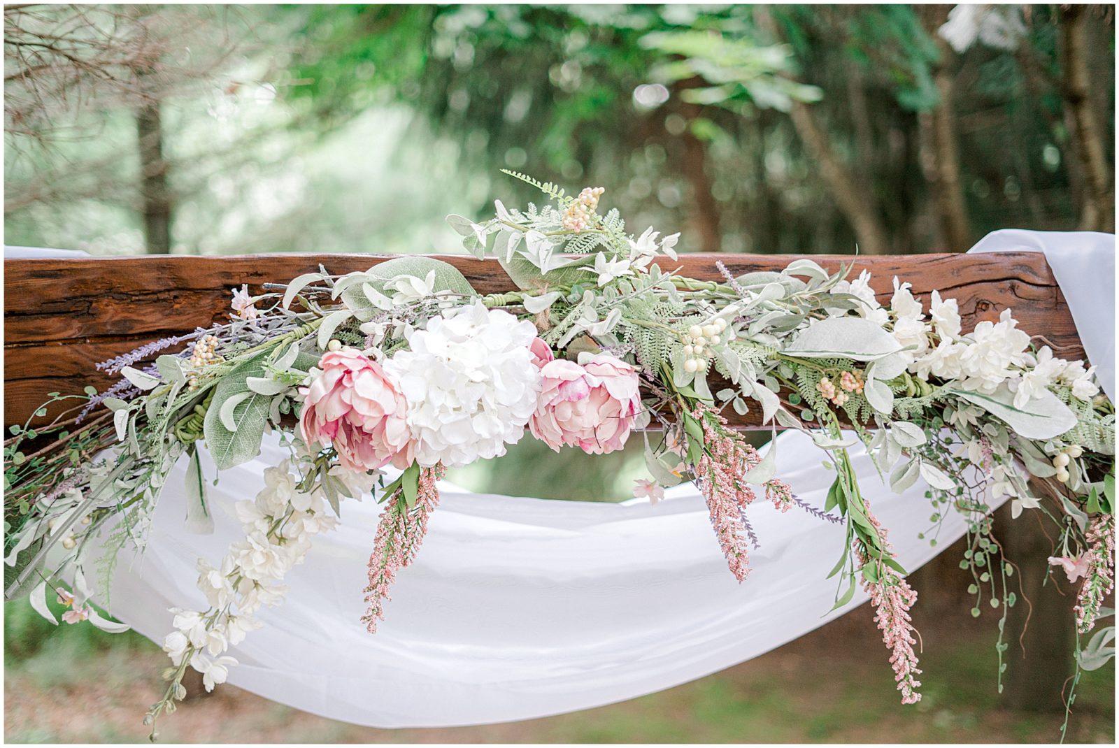 Intimate Backyard Wedding - brittanyallen.com