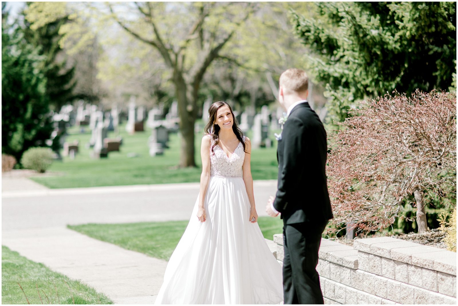 15 Epic Moments for Your List of Must Have Wedding Photos